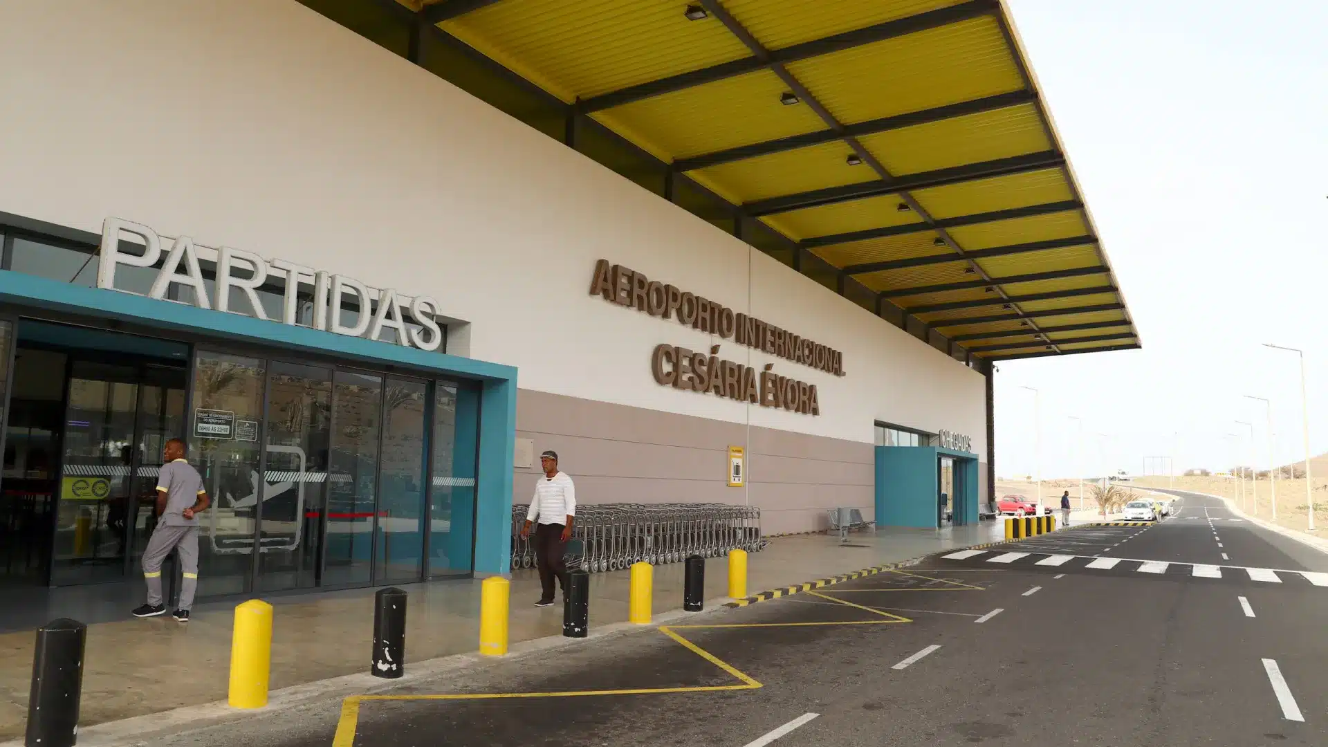 Passagers et vols augmentent en novembre dans les aéroports au Cap-Vert ...